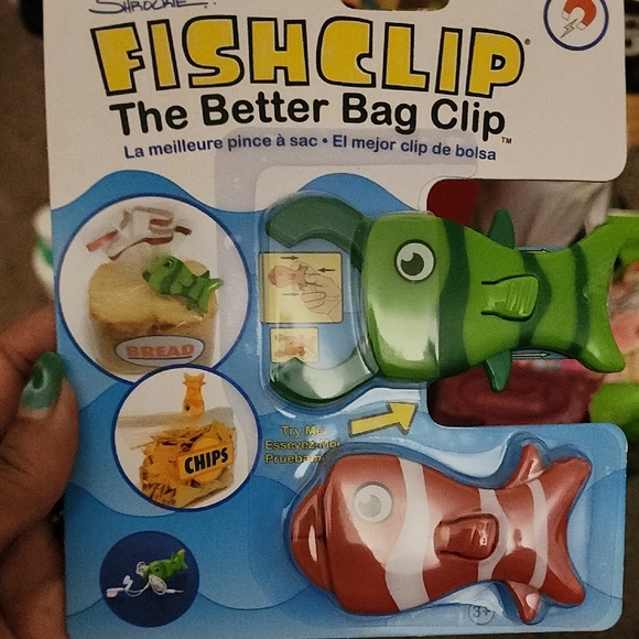 shrockie | Kitchen | Fish Clip Bag Clip Green And Red | Poshmark